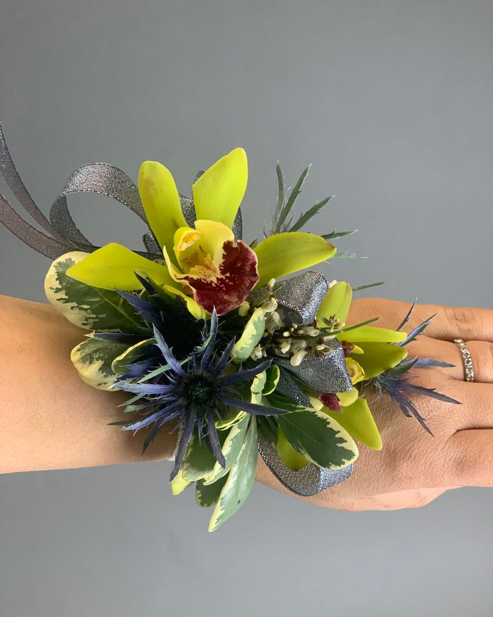 Corsages & Boutonnieres | Dance Flowers Delivered Maryland | WildFlower ...